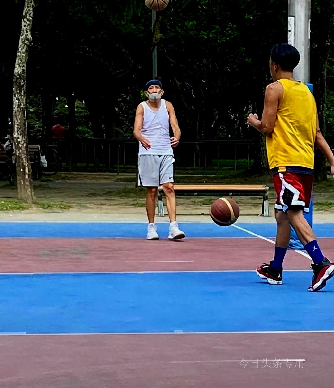 Qin Han is 78 years old, in bad shape, single and unmarried, and there ...