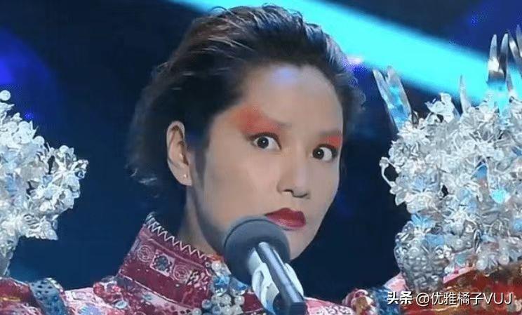 Once China's "No. 1 Supermodel", returned to the stage at the age of 52 ...