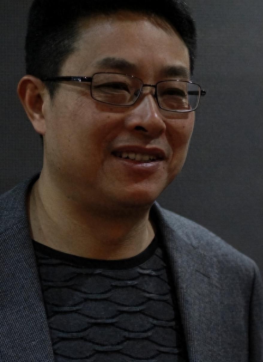 Cui Zhigang's photo with Li Zimeng caused controversy. In the legal ...