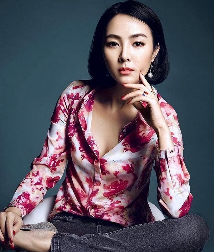 She "became famous as soon as she took off her clothes", dared to slap Chen Baoguo, beat Zhang ...