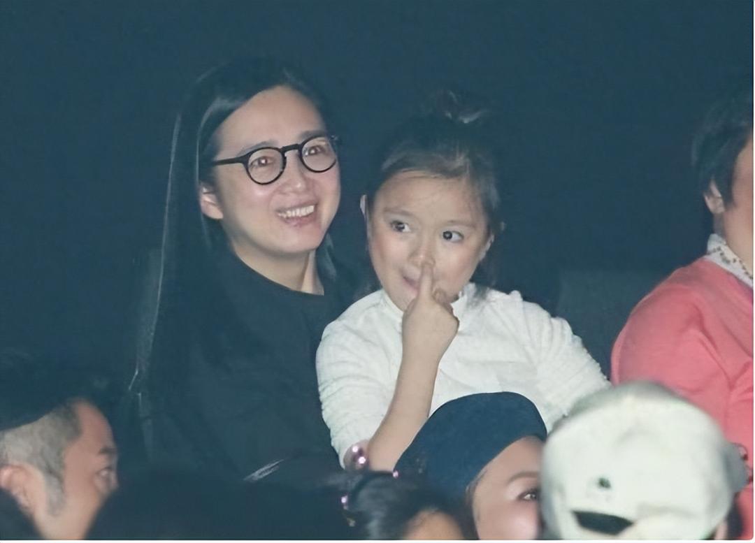 I can't hide it anymore! Andy Lau's relationship with Lai Wenhui was exposed, and he gave ...