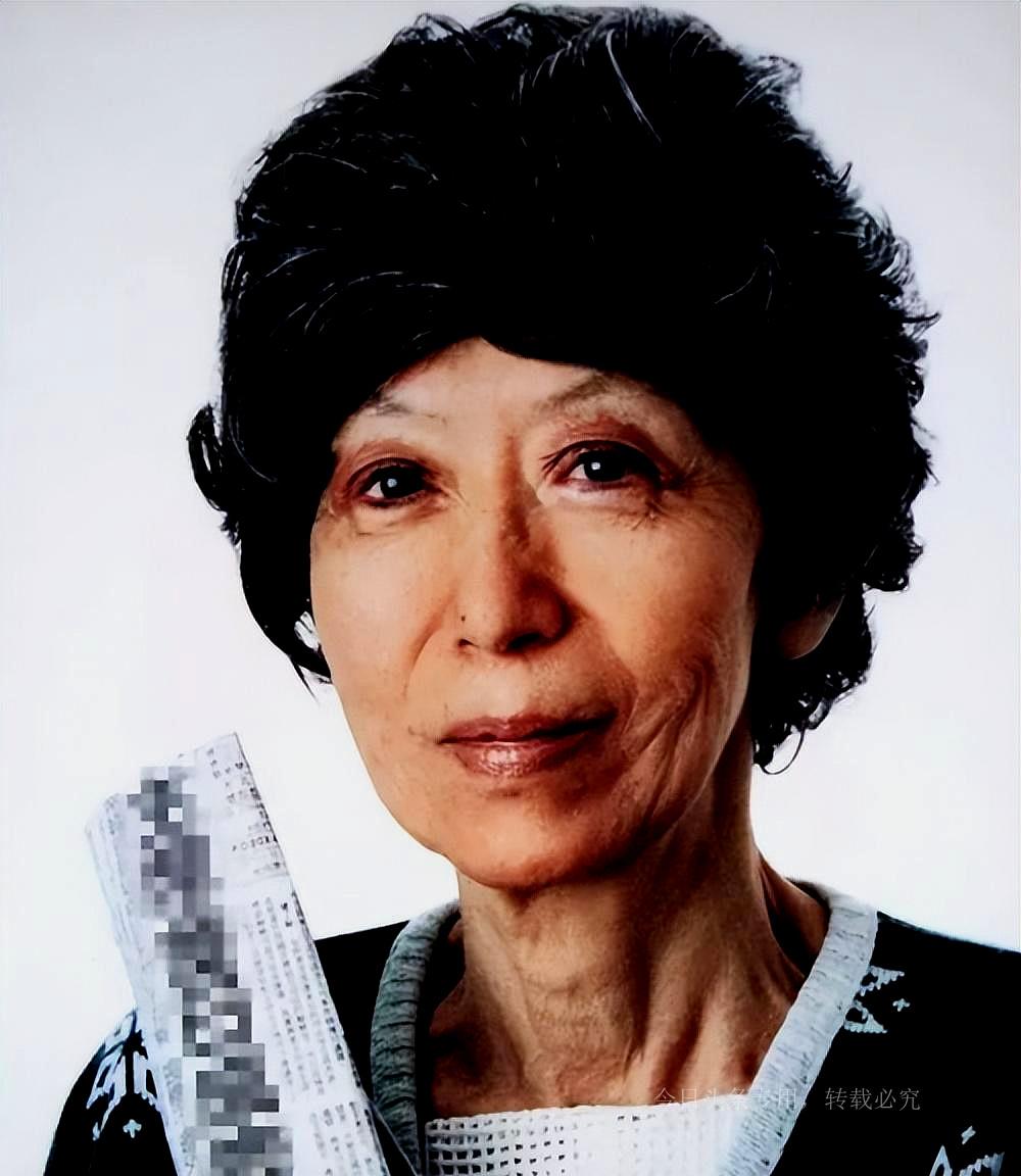 Zhang Ailing passed away in the United States in 1995. She was ...