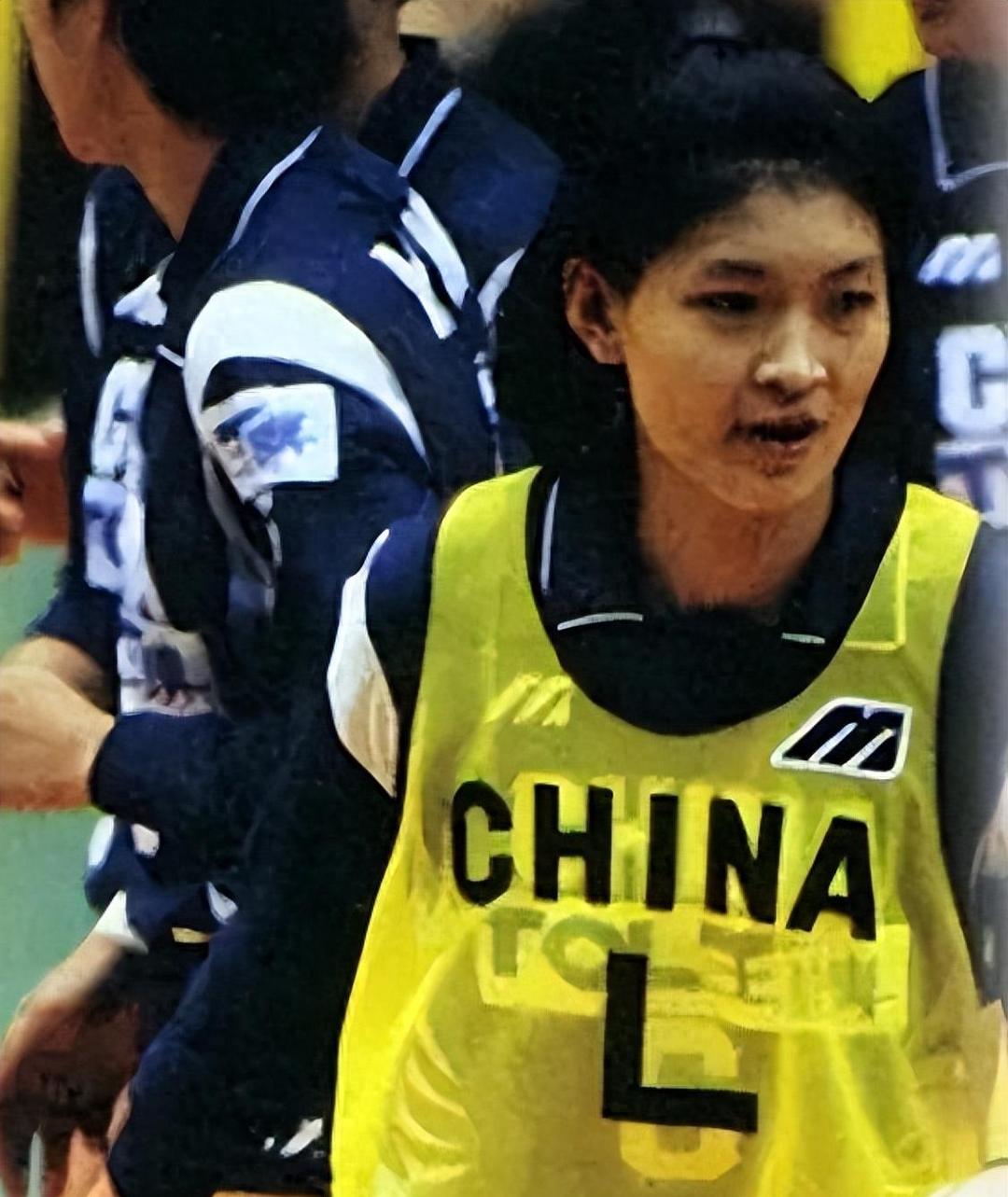 On the afternoon of October 22, HKT, Wu Shuang, the daughter of Xin ...