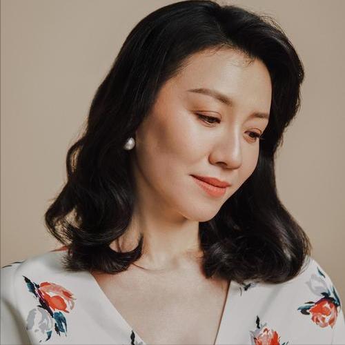 Facts have proved that 49-year-old Liu Lin has gone further and further on her way to becoming a ...