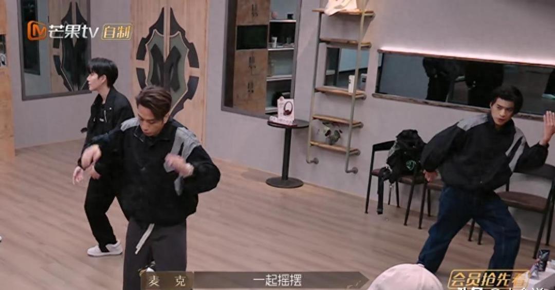 "Call Me by Fire" Hawick Lau and PeopleSoft: Lost in the crowd, some ...