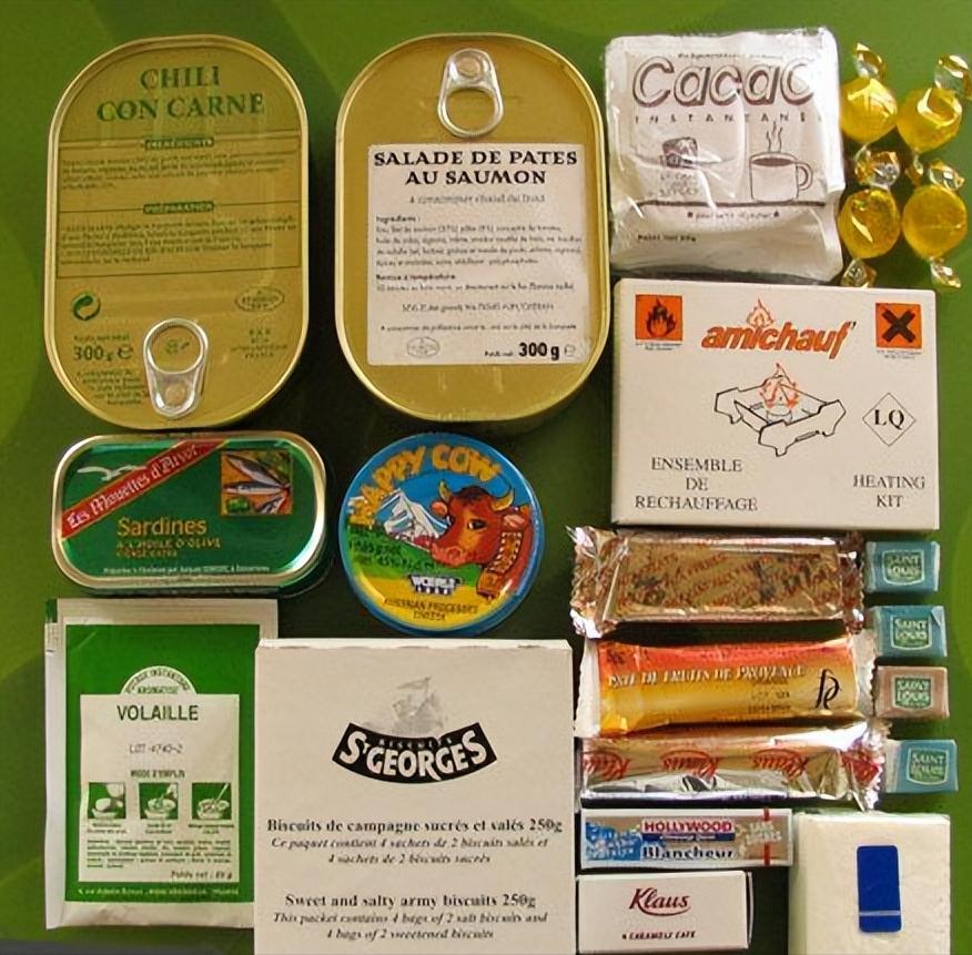 The French army's stove-heated field ration is rich in nutrients and ...