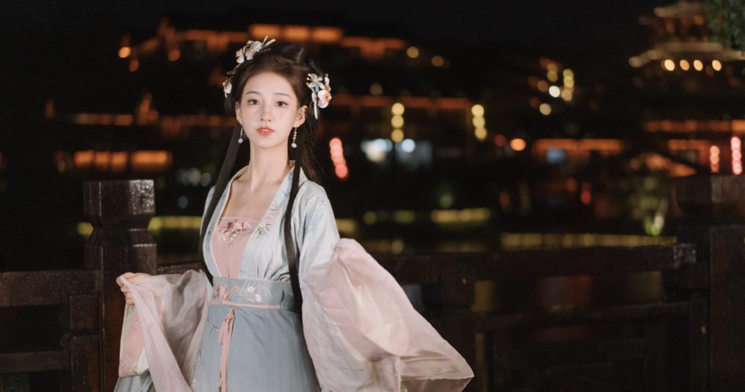 Yaoyin: The Musical Journey of the Chinese Goddess Huang Yuyao - iMedia