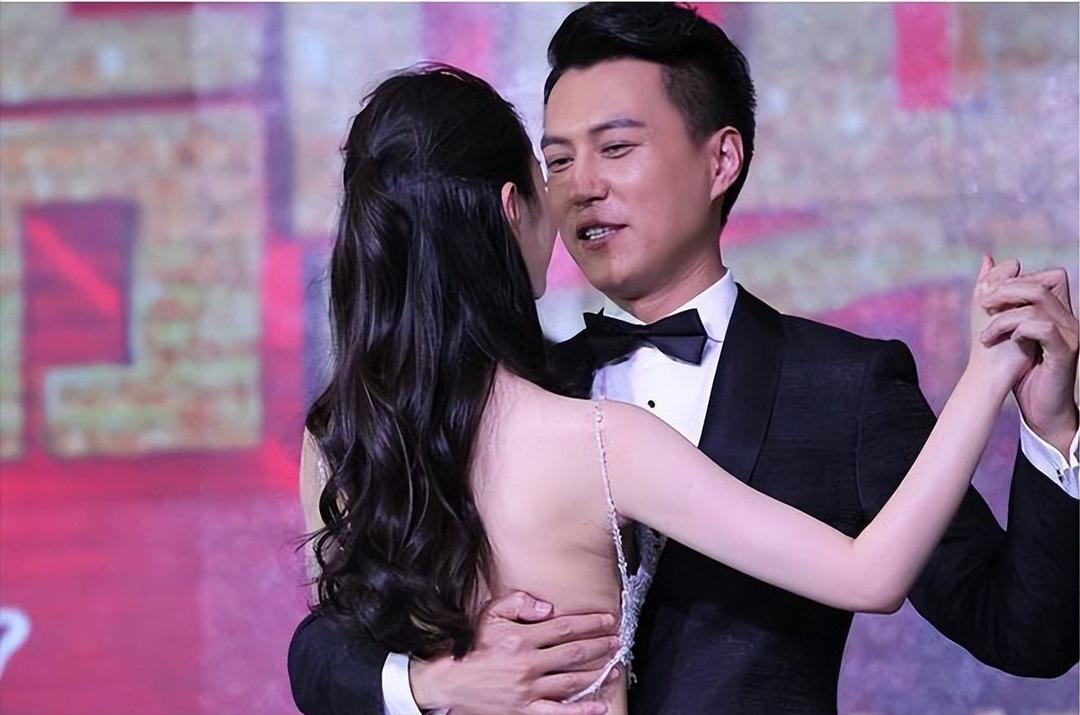 Song Yi also worked hard to become famous! Wearing a "belly pocket" at ...