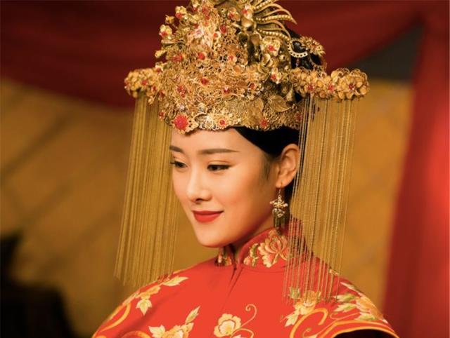 Ancient phoenix crown: a symbol of nobility and luxury! - iMedia