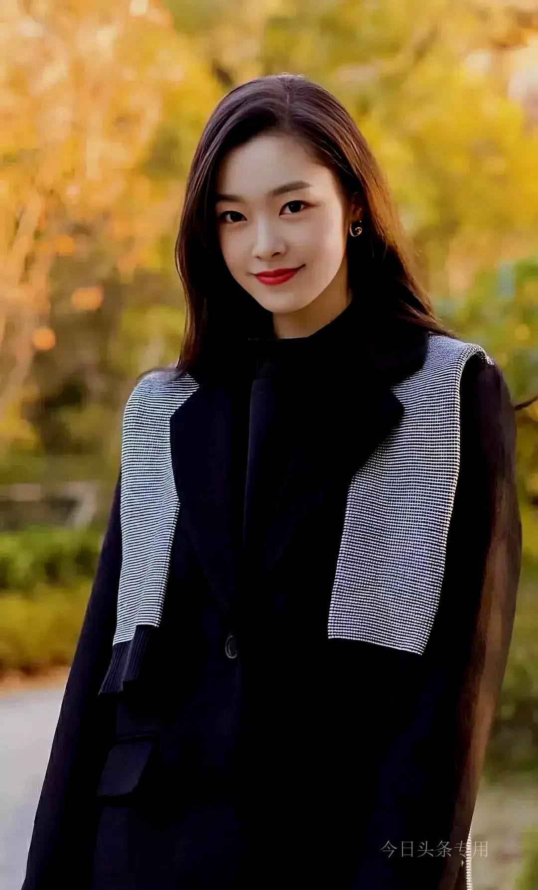 Song Yi: Beauty and strength coexist - iMedia