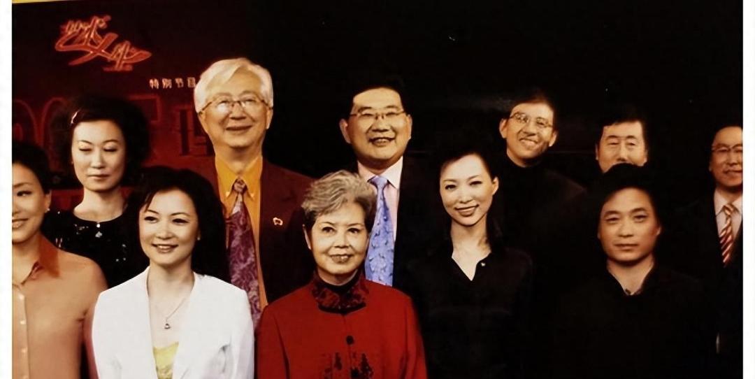 Shen Li, China's first female host, passed away. Her family was happy ...