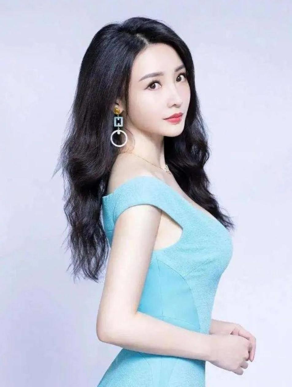 Liu Yan is 43 years old and single. Does her plump figure make men shy ...