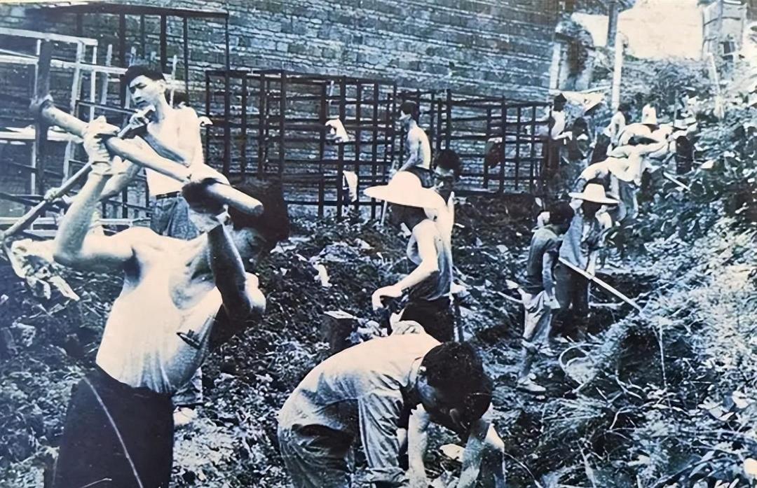 It was once prosperous and glorious, but now there is no trace: code name 9209 Xinhua Factory ...