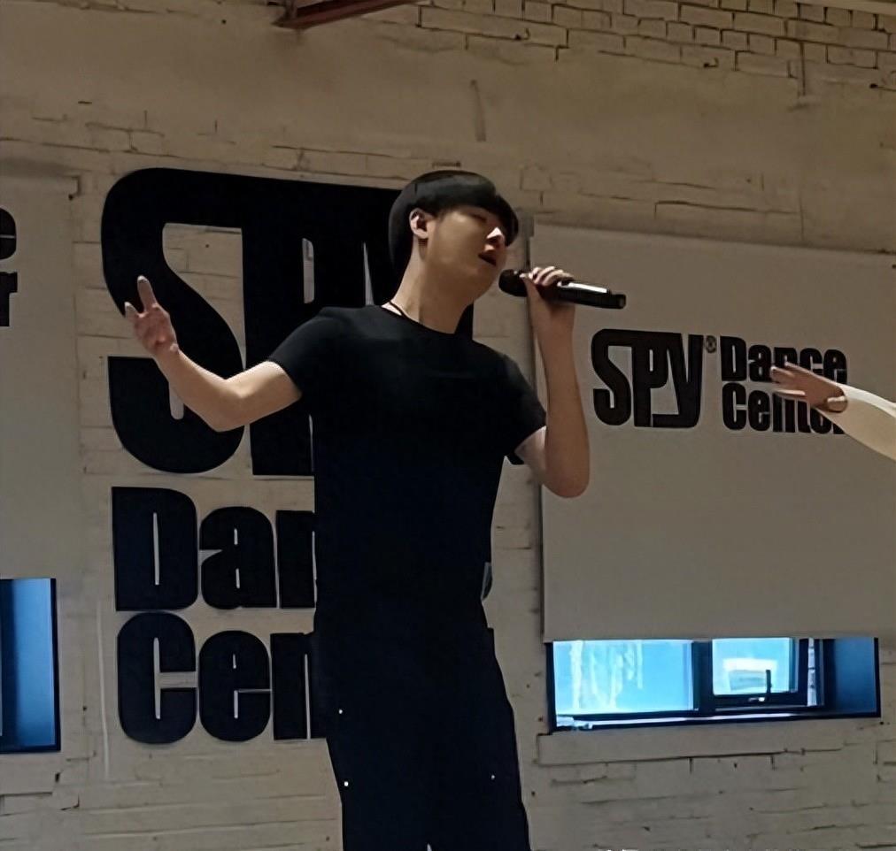 with full force! Zhang Yunlei danced so stunningly that netizens ...