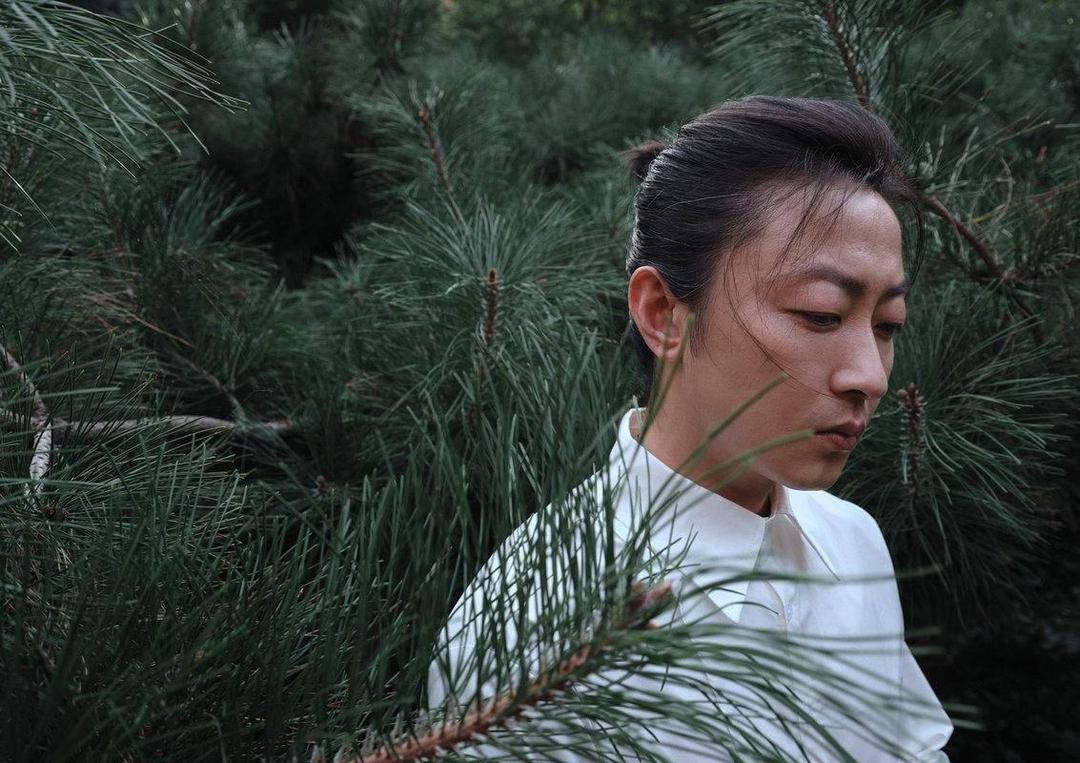 Qin Qidong's photo series released and his performance as the villain ...