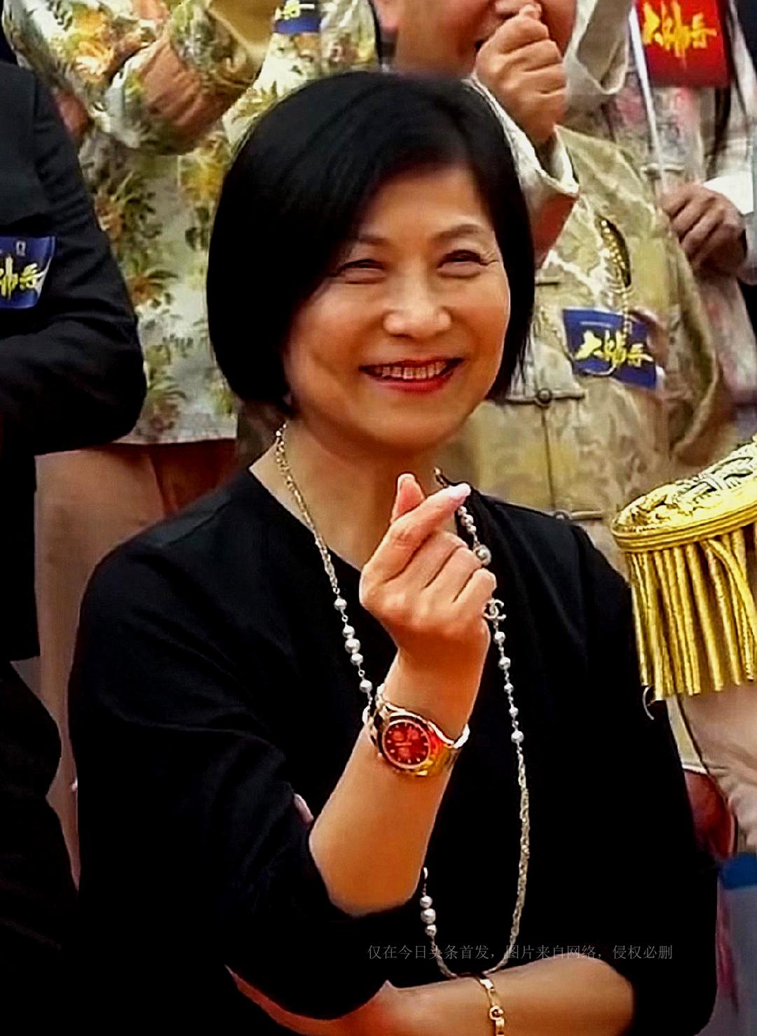 A deep dive into TVB's hilltop culture: Southern Emperor Liang Jiashu and Northern Beggar Yu ...