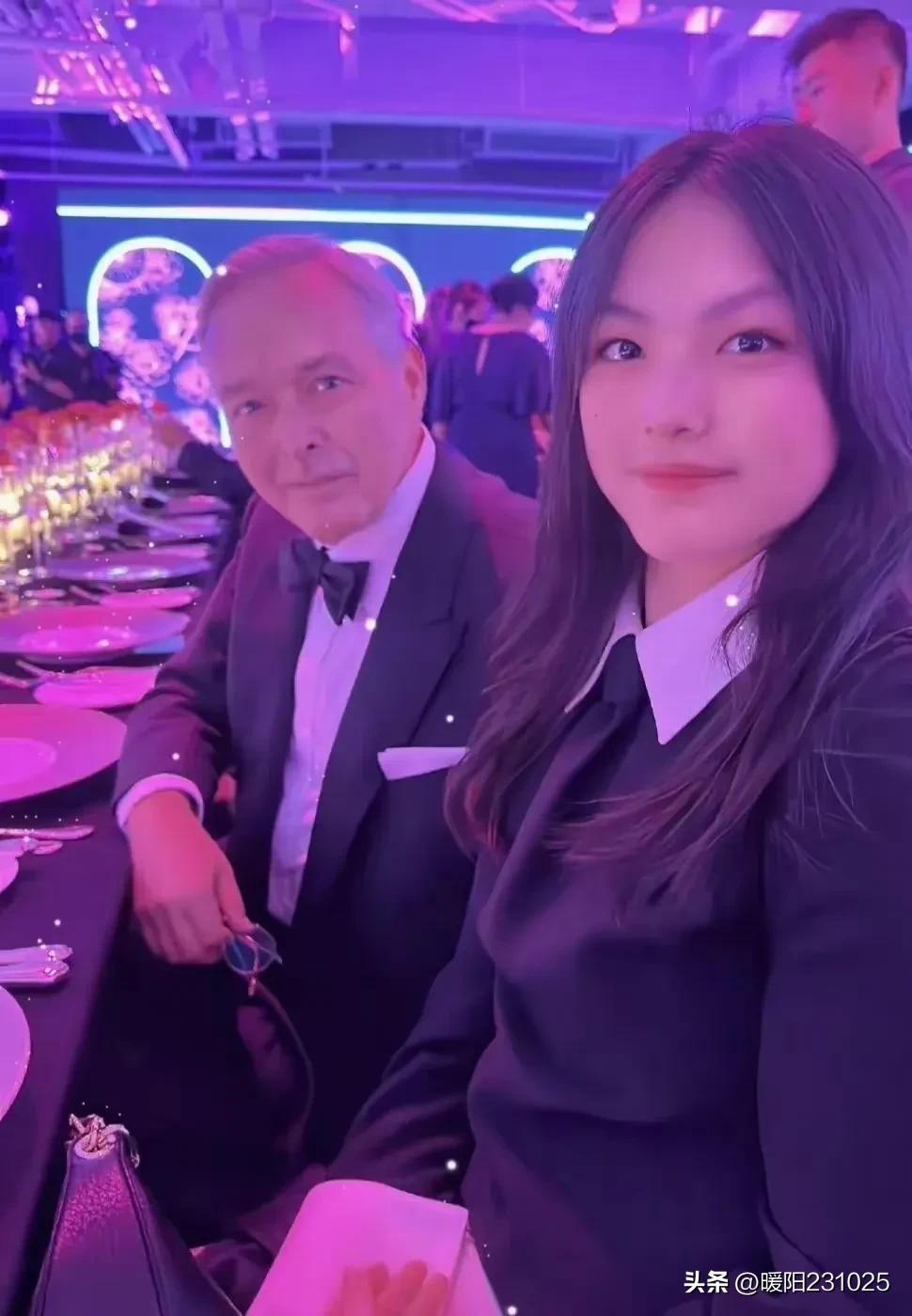 Wang Shiling steps into the circle of fashion celebrities and shows her ...