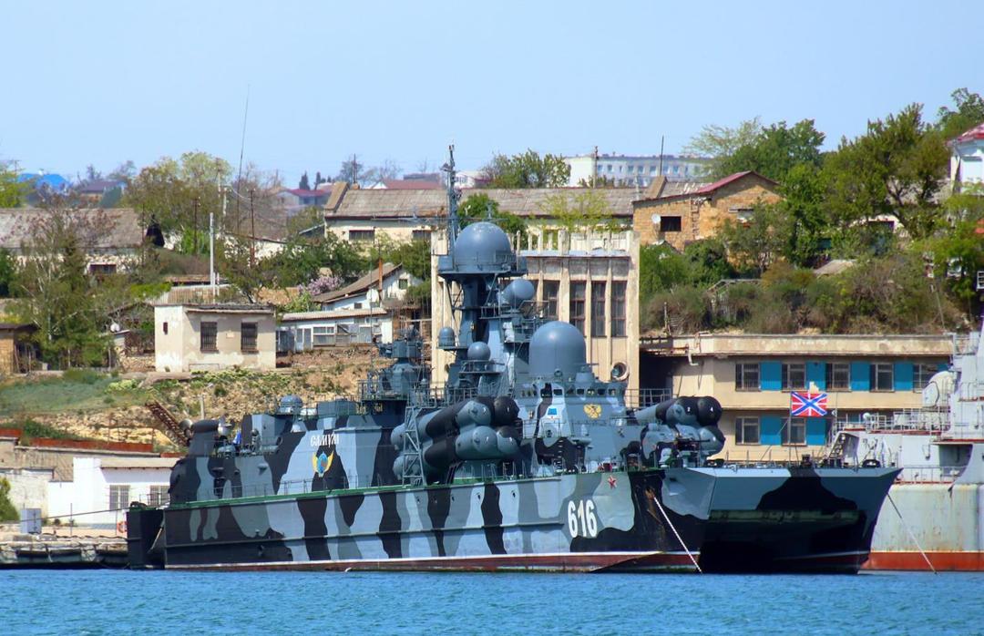 Bora missile hovercraft, developed based on Project 1239, is mainly ...