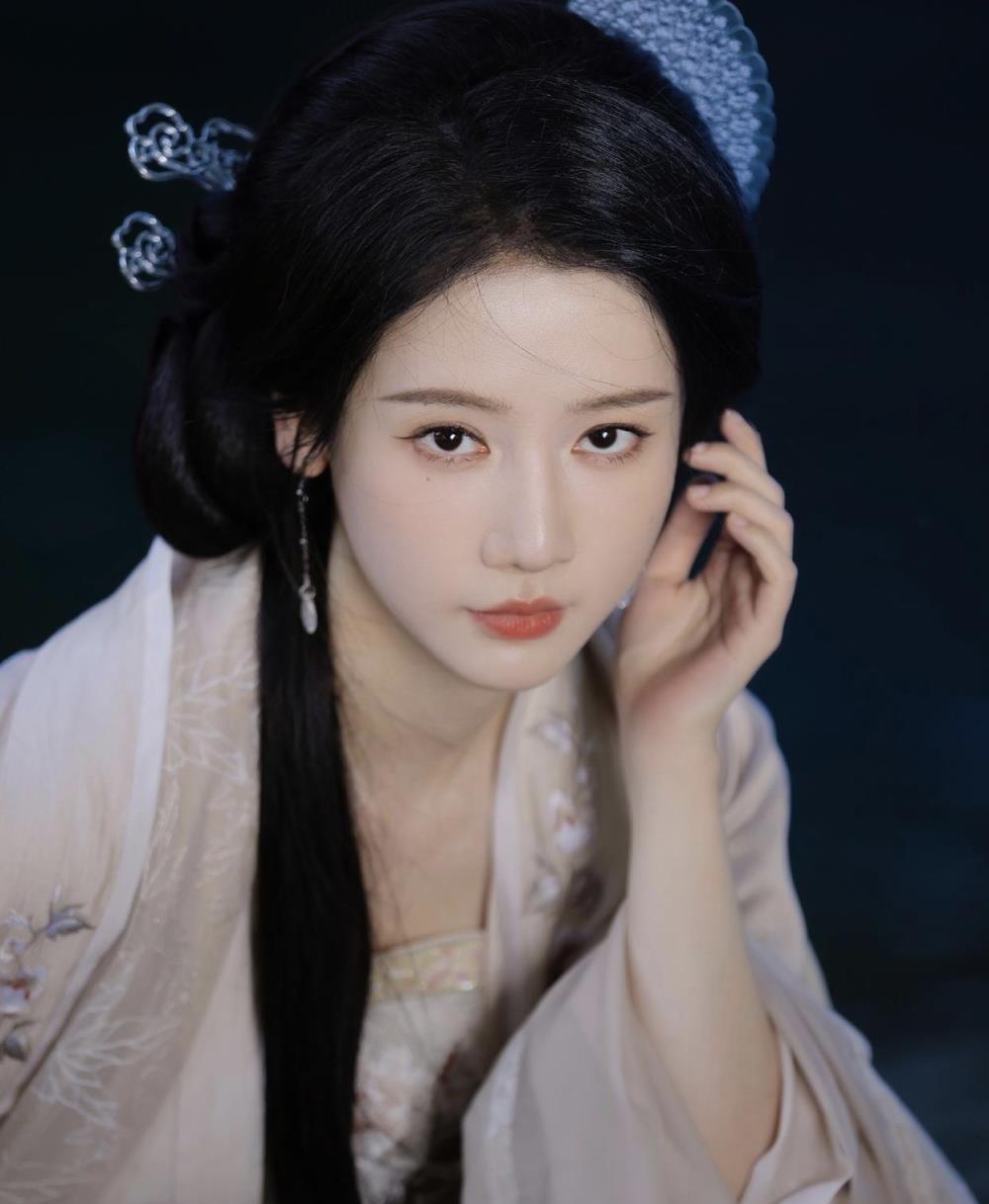 She doesn't carry the drama when she plays the heroine, but she excels ...