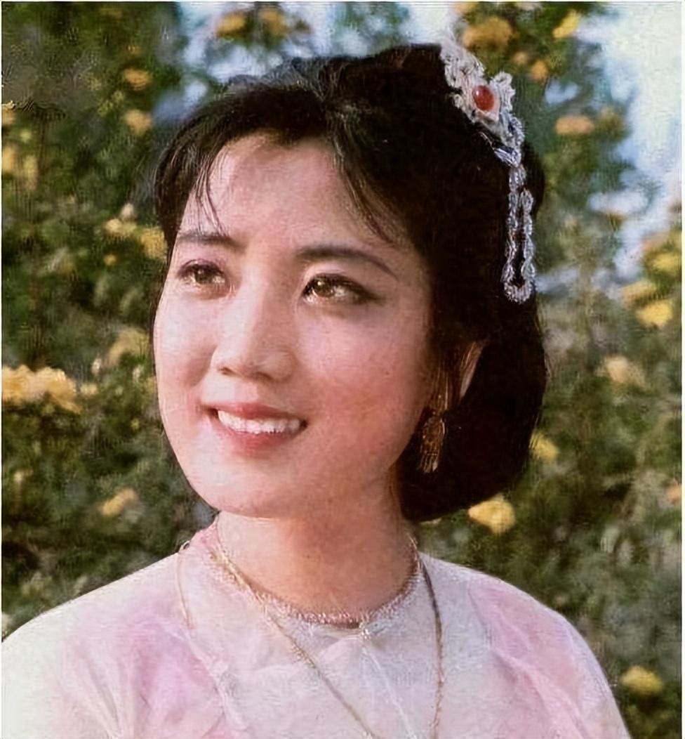 Li Xiuming: She became famous at the age of 21, married a wealthy ...