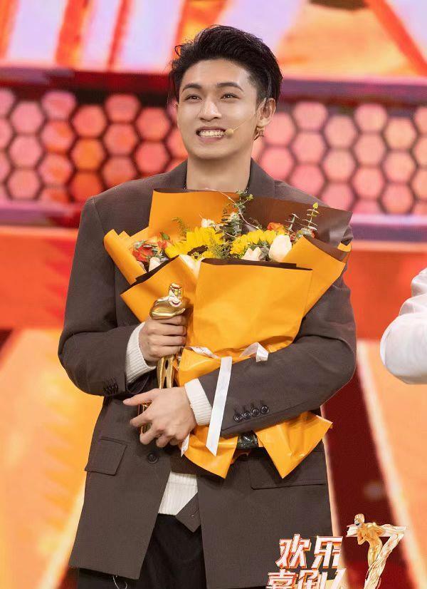 Qin Xiaoxian, the best singer in Deyun Society! - iMedia