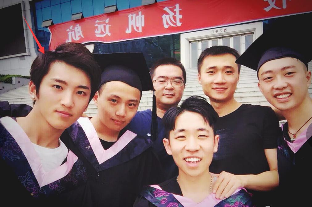 30-year-old Liang Yabin committed suicide due to depression. He was ...