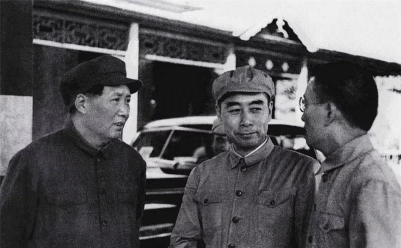 In 1949, Mao Zedong visited the Soviet Union. The Soviets gave the chef ...