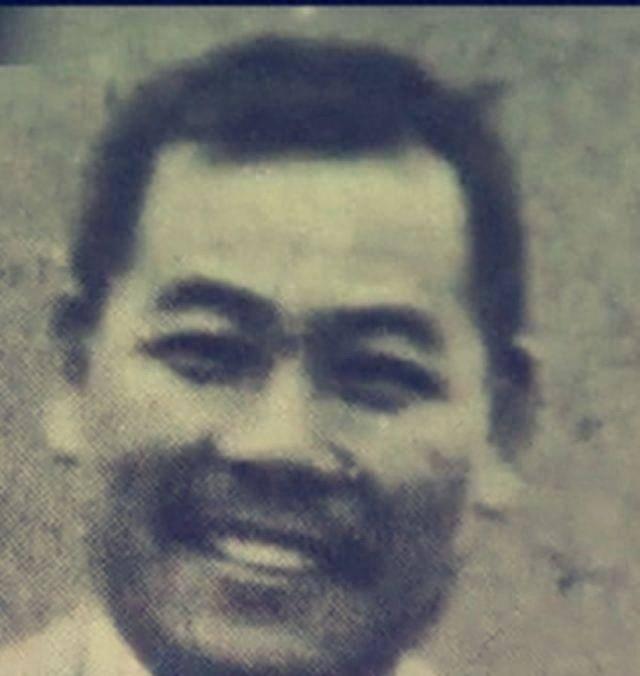 In 1977, Yuan Shu returned to Beijing to visit relatives and met his ...