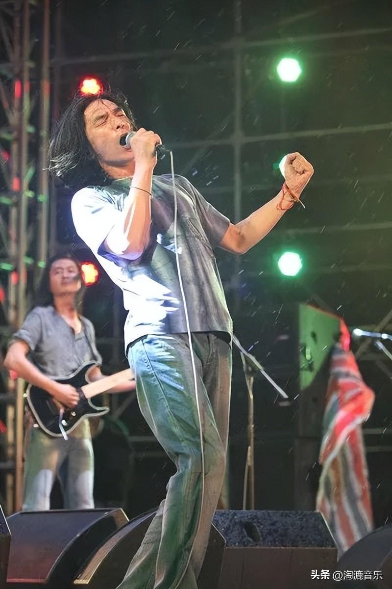 The number one singer in rock music, who became a god with one song ...