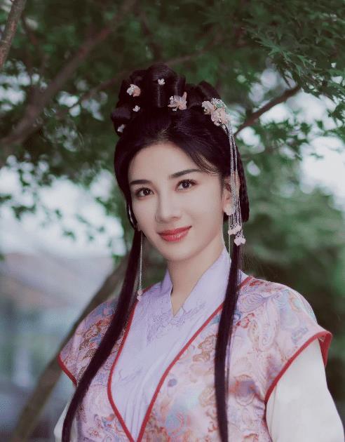 Xiao Li Lin is too perfunctory, Huang Yi has a scientific face, Juanzi ...