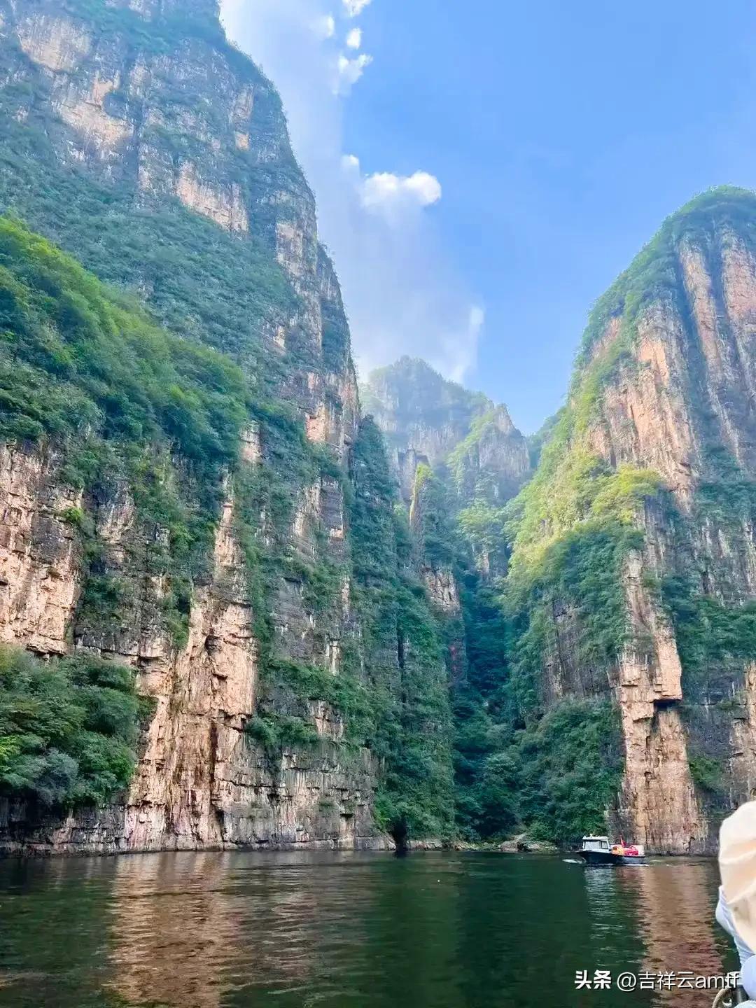 Beautiful view of Longqing Gorge - iMedia