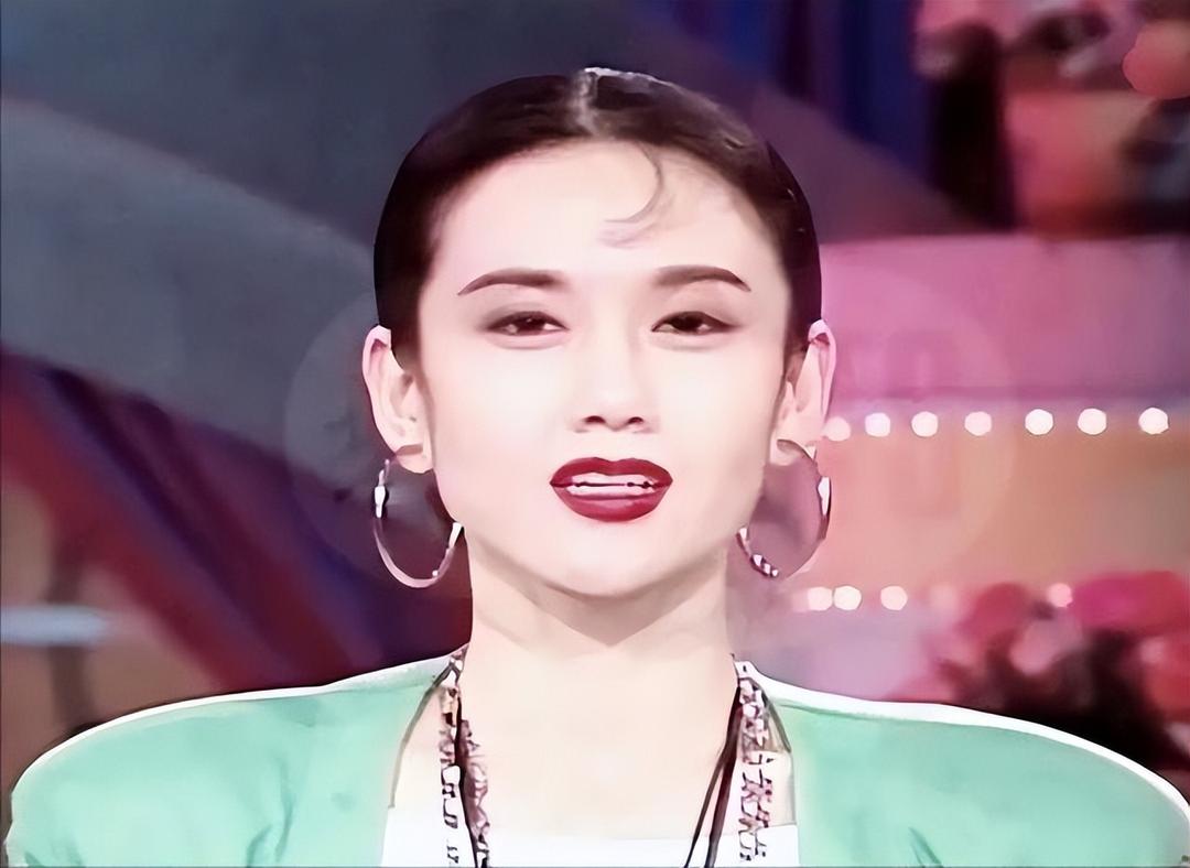 After digging deeply, I finally know why Yang Liping is so obsessed with peacock art - iMedia