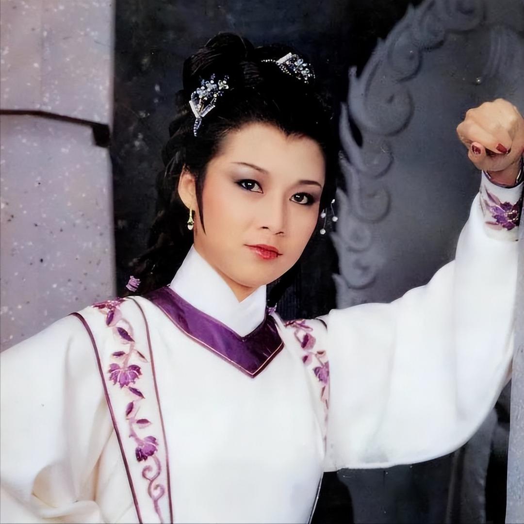 Also playing Huang Rong, some are quirky, some are at the peak of their ...