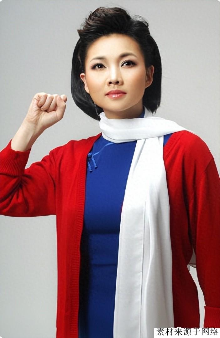 Three female military singers with plump figures and sweet looks, who ...