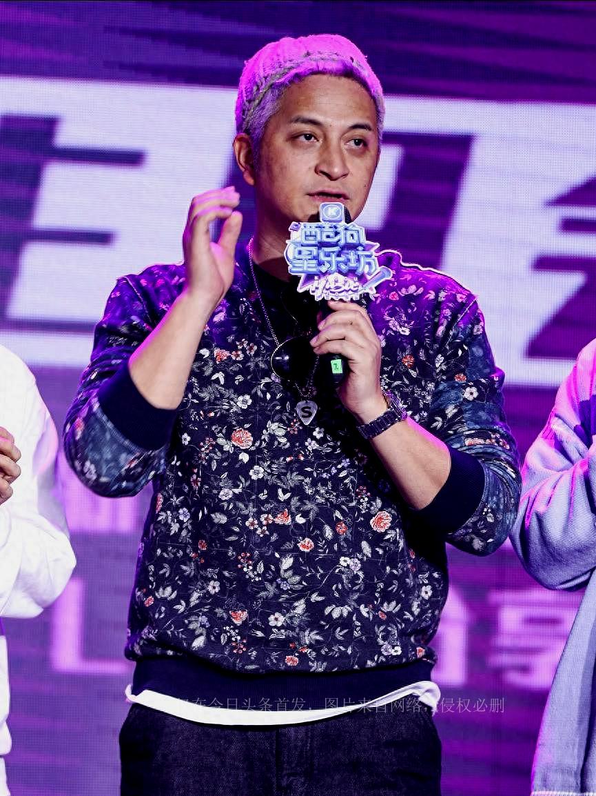 Jijie: Formerly a Fortune 500 executive, he gave up his job to pursue ...