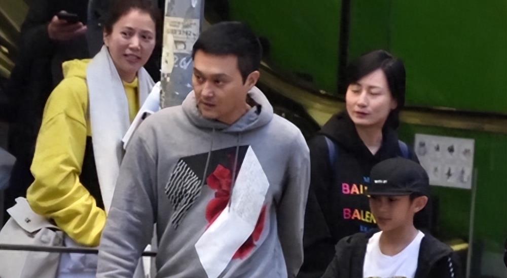 As soon as Julian Cheung was arrested for investigation, his son was ...