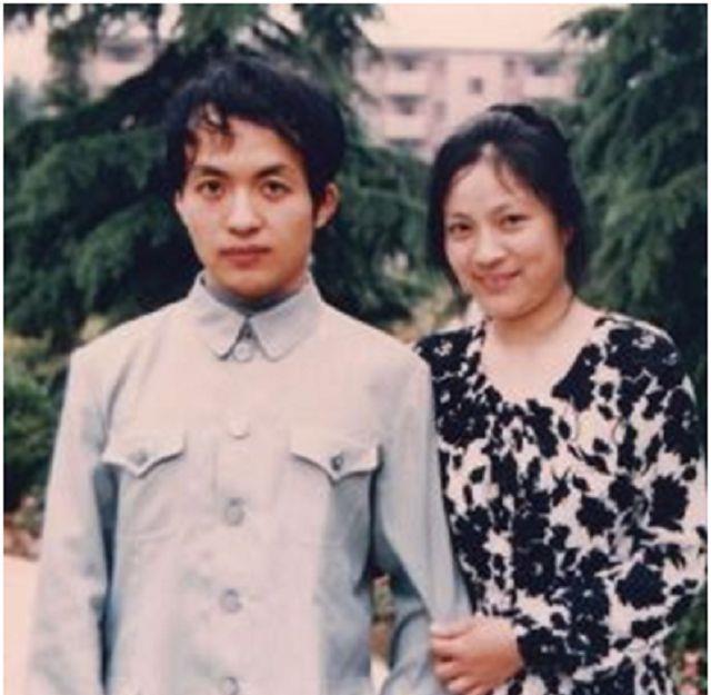 In 1993, Gu Cheng killed his wife and then committed suicide, leaving ...