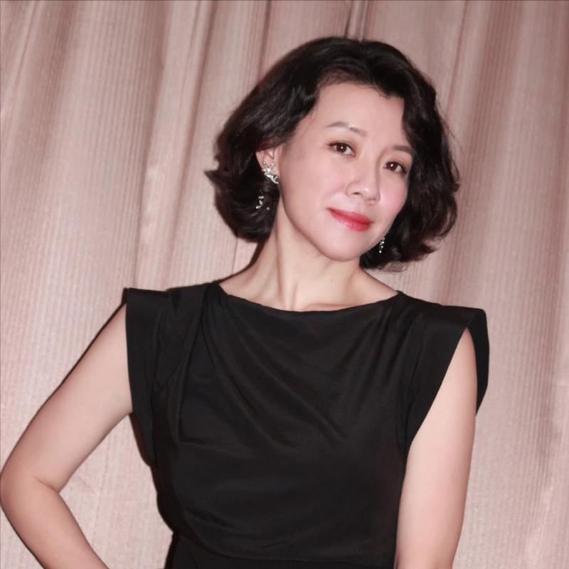 Facts have proved that 49-year-old Liu Lin has gone further and further ...