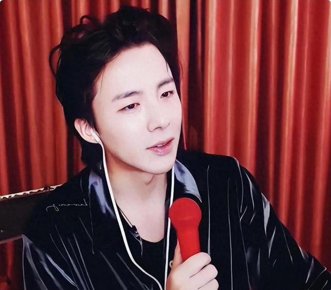 From singing on the street to living in both shadow and singing, there ...