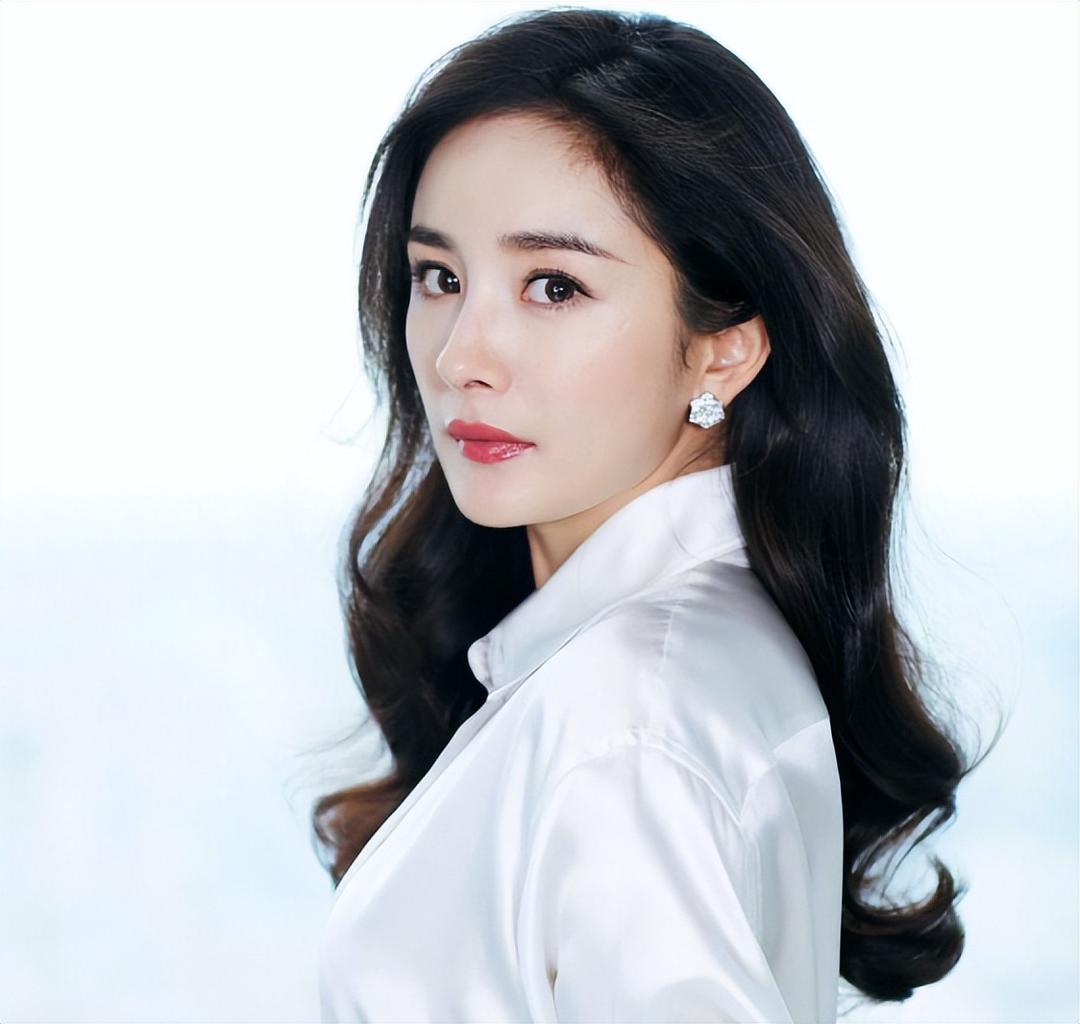 "Rich Woman" Yang Mi: Kicked her ex-husband Liu Kaiwei away and turned ...