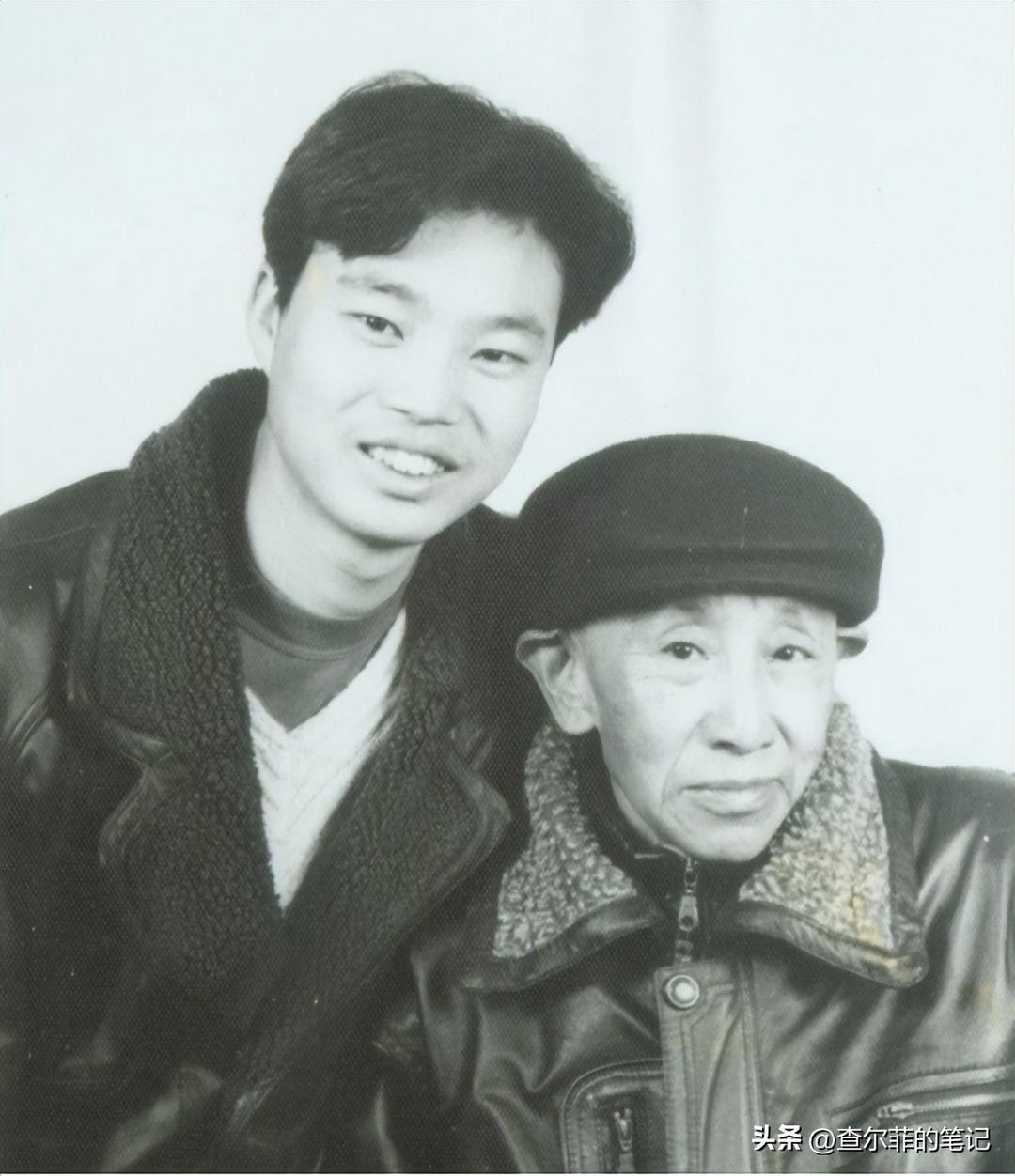 It has been 10 years. After becoming popular, he abandoned his wife and ...