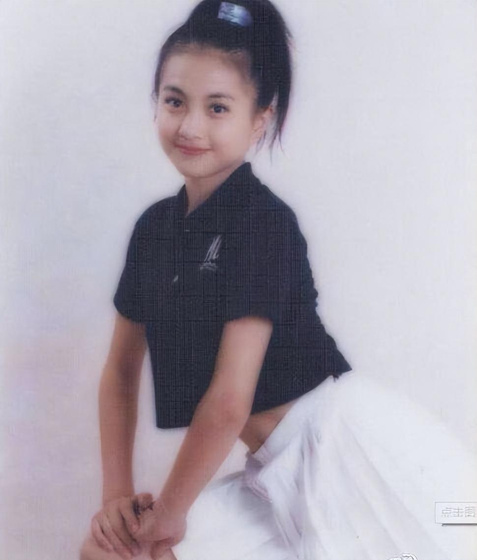 "Sick pursuit of love" Bao Wenjing, surrounded Zhao Yihuan and tore Sun ...