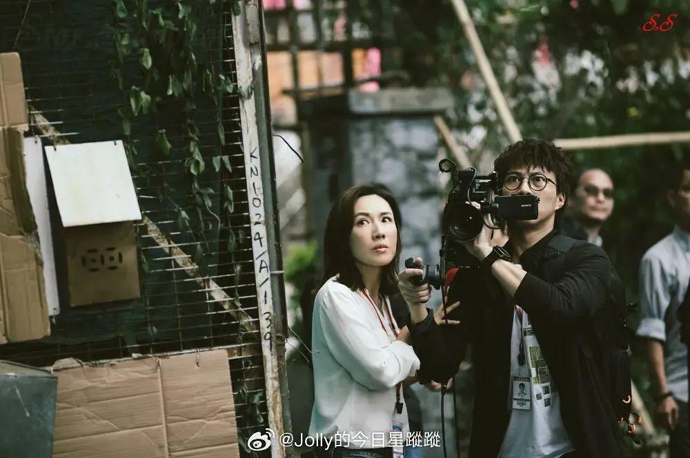 "News Queen": How difficult is it to be a neutral Zhang Jiayan in the ...