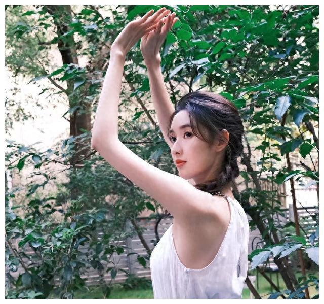 Reluctant to part with the star's official announcement, Zhang Xincheng ...