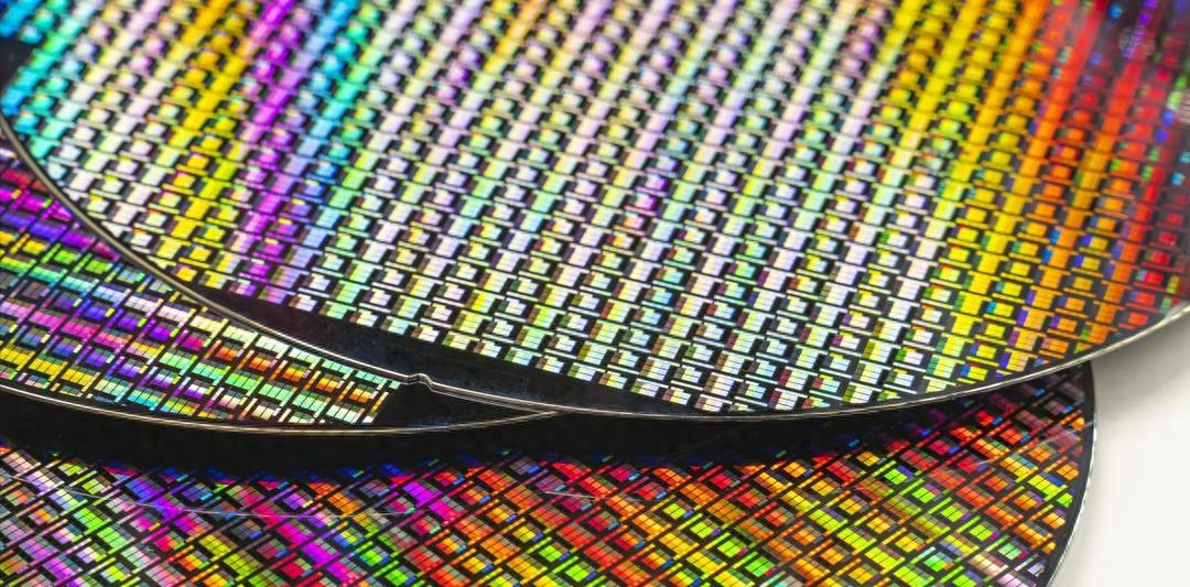 China's 14nm chips and the US's 4nm chips. Are US military chips the ...