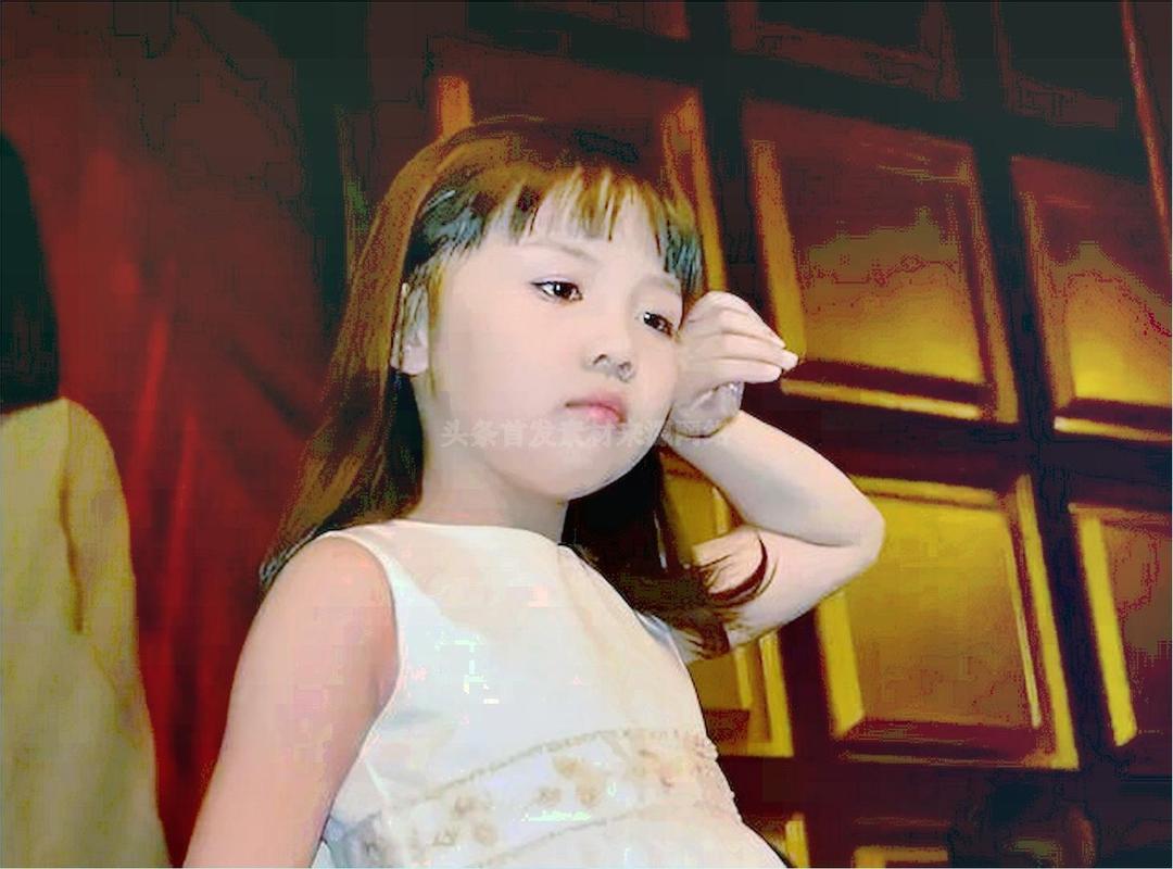 Shock! 15 years later, Lin Miaoke and Yang Peiyi actually exchanged ...