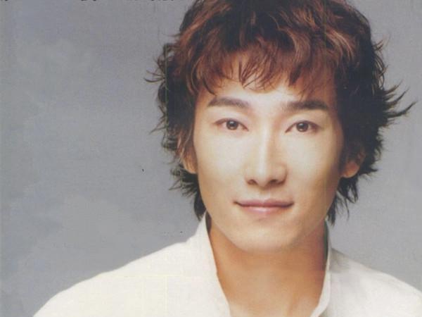 Man Jiang, who became famous at the age of 26, has finally achieved his ...