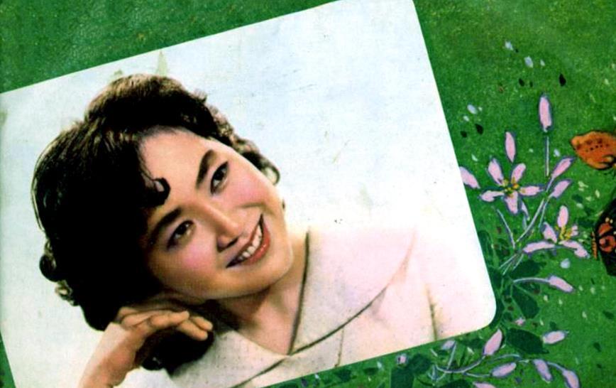 In the past, the singer's parents were prettier than movie stars, and ...