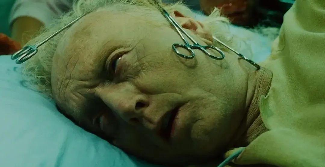 This deserves to be called a horror movie! Jigsaw returned to the world ...