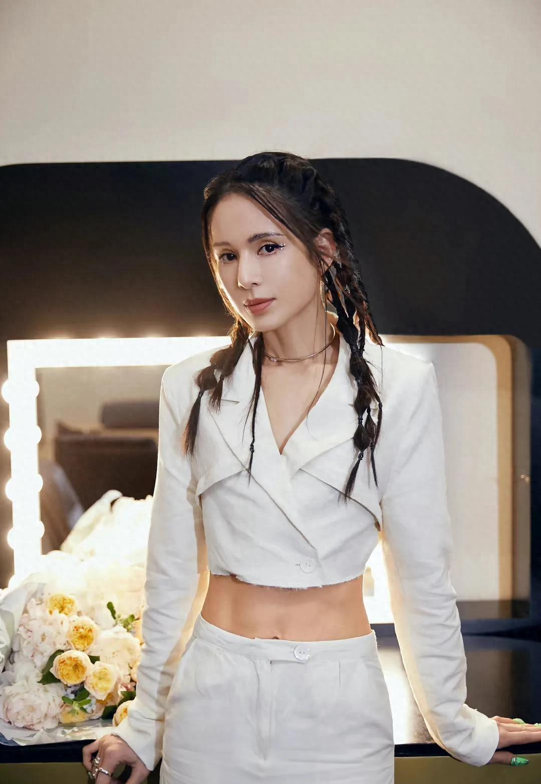 Actor Li Ruotong: After breaking up with Guo Yingquan, she became ...